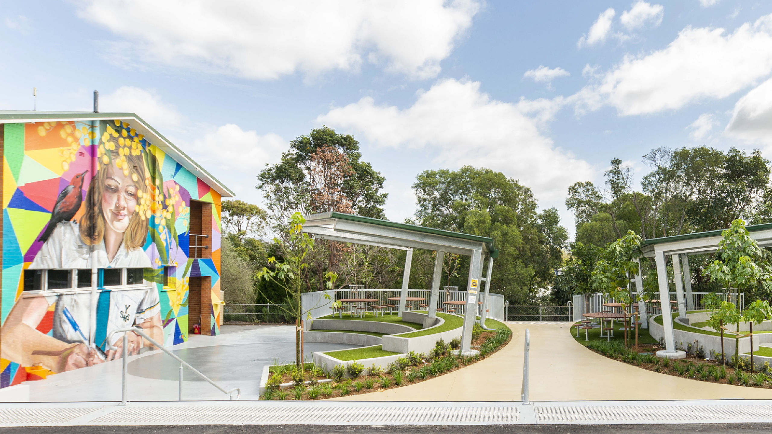 Yeronga State School Logo